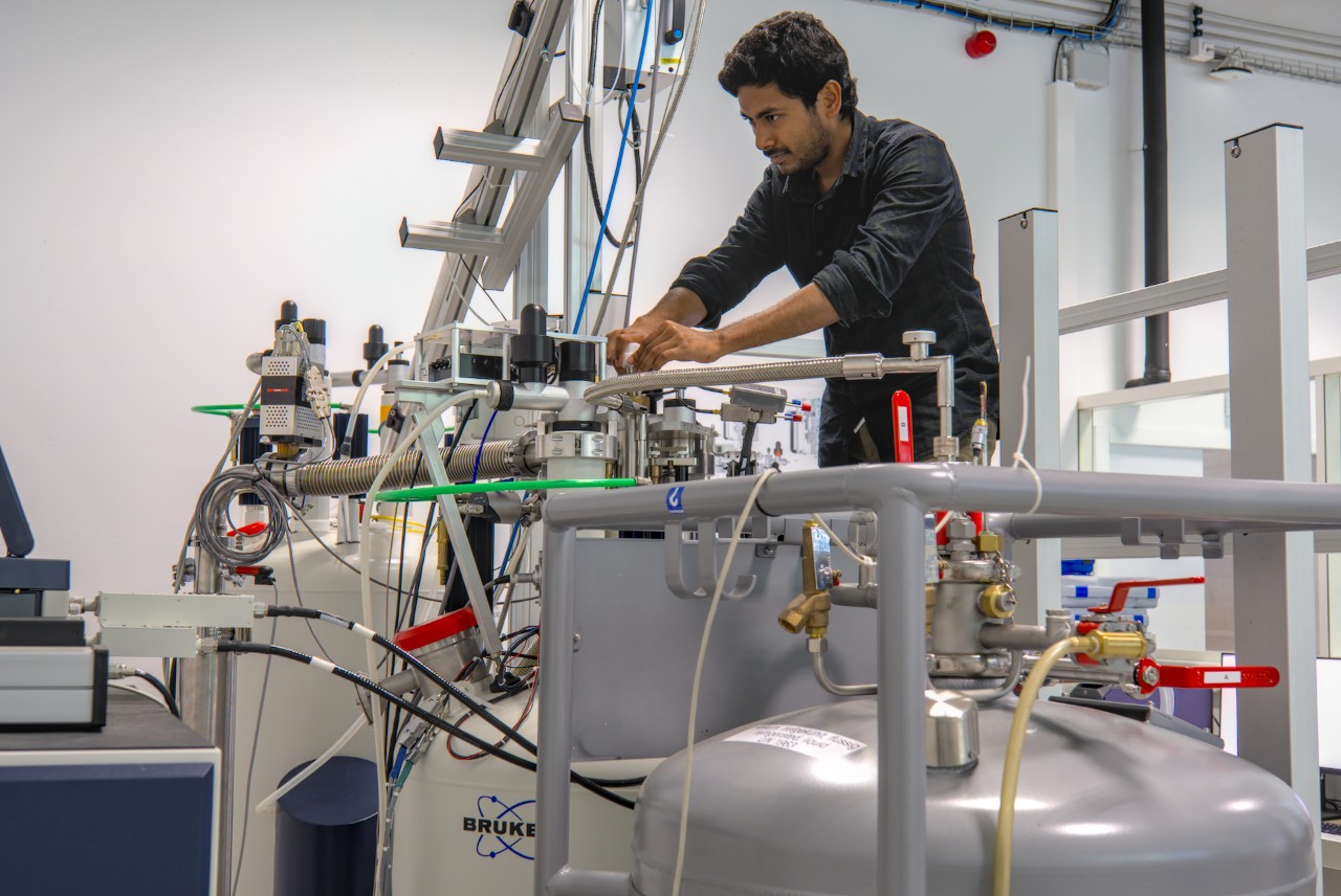 Breaking the Sensitivity Barrier of NMR Spectroscopy | Bruker