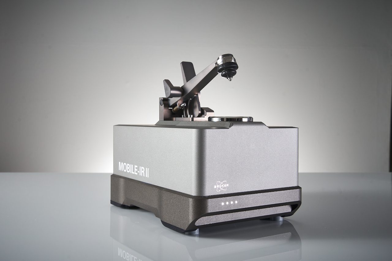 Bruker Launches the Portable MOBILE-IR II Spectrometer | Bruker
