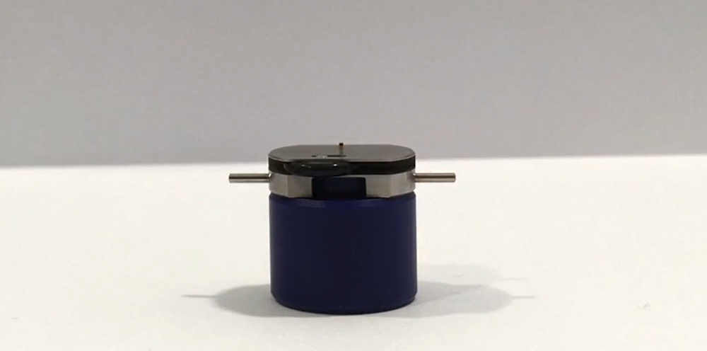 How to retrieve a lost rotor cap | Bruker